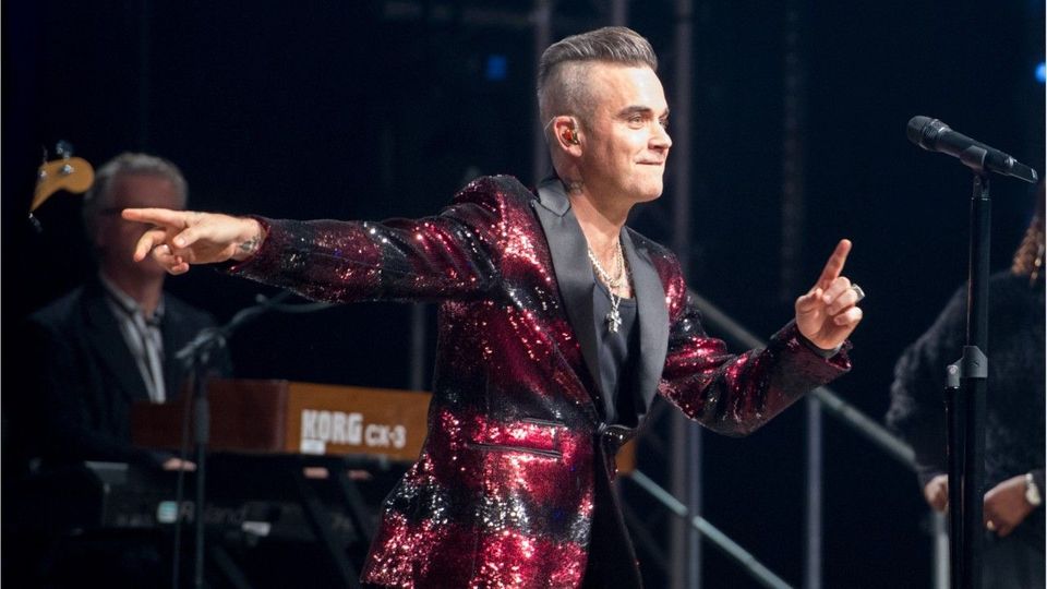 Boygroup-Liebling und Musik-Legende Robbie Williams wird 50!